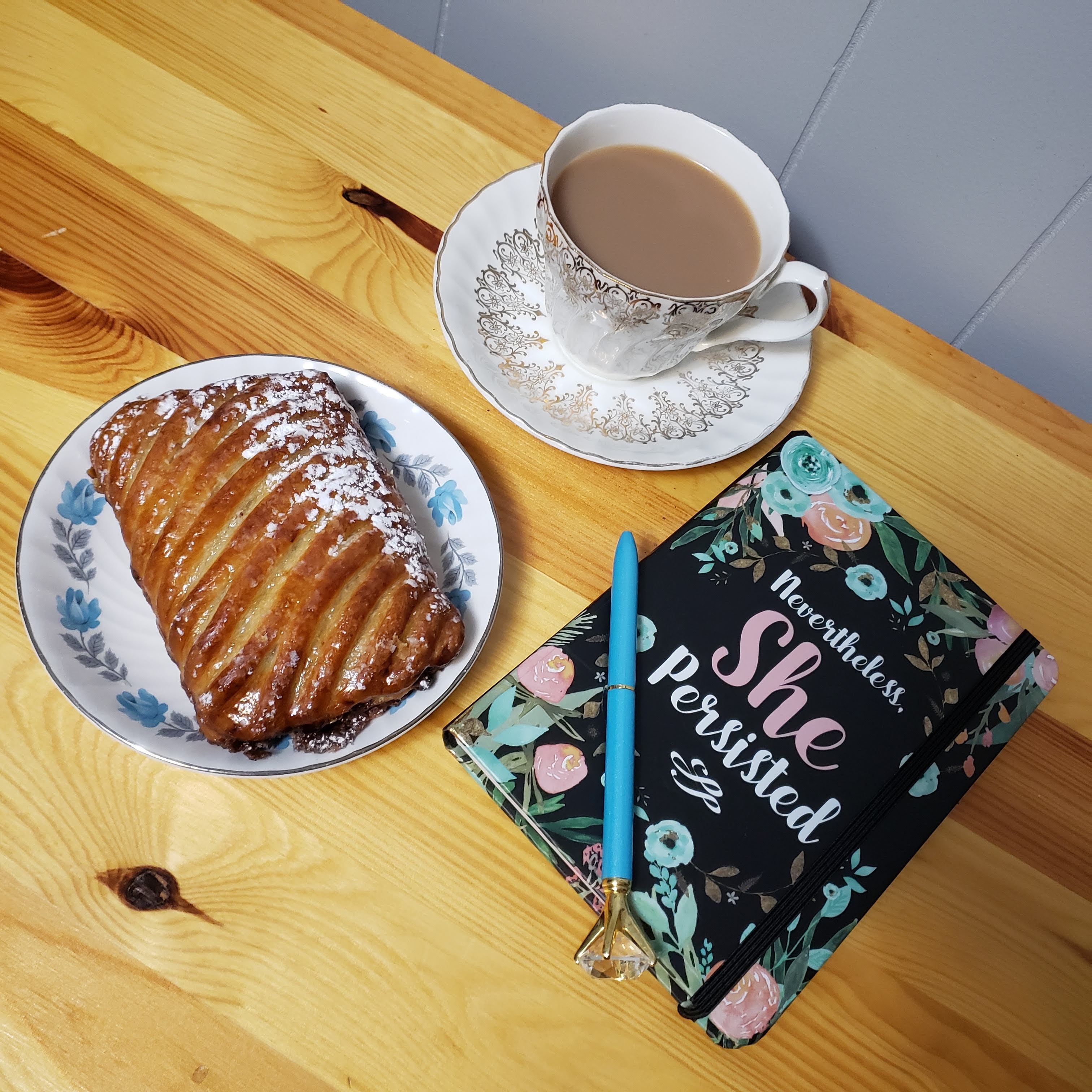 How to Write a Third-Person Author Biography – Aly Writes